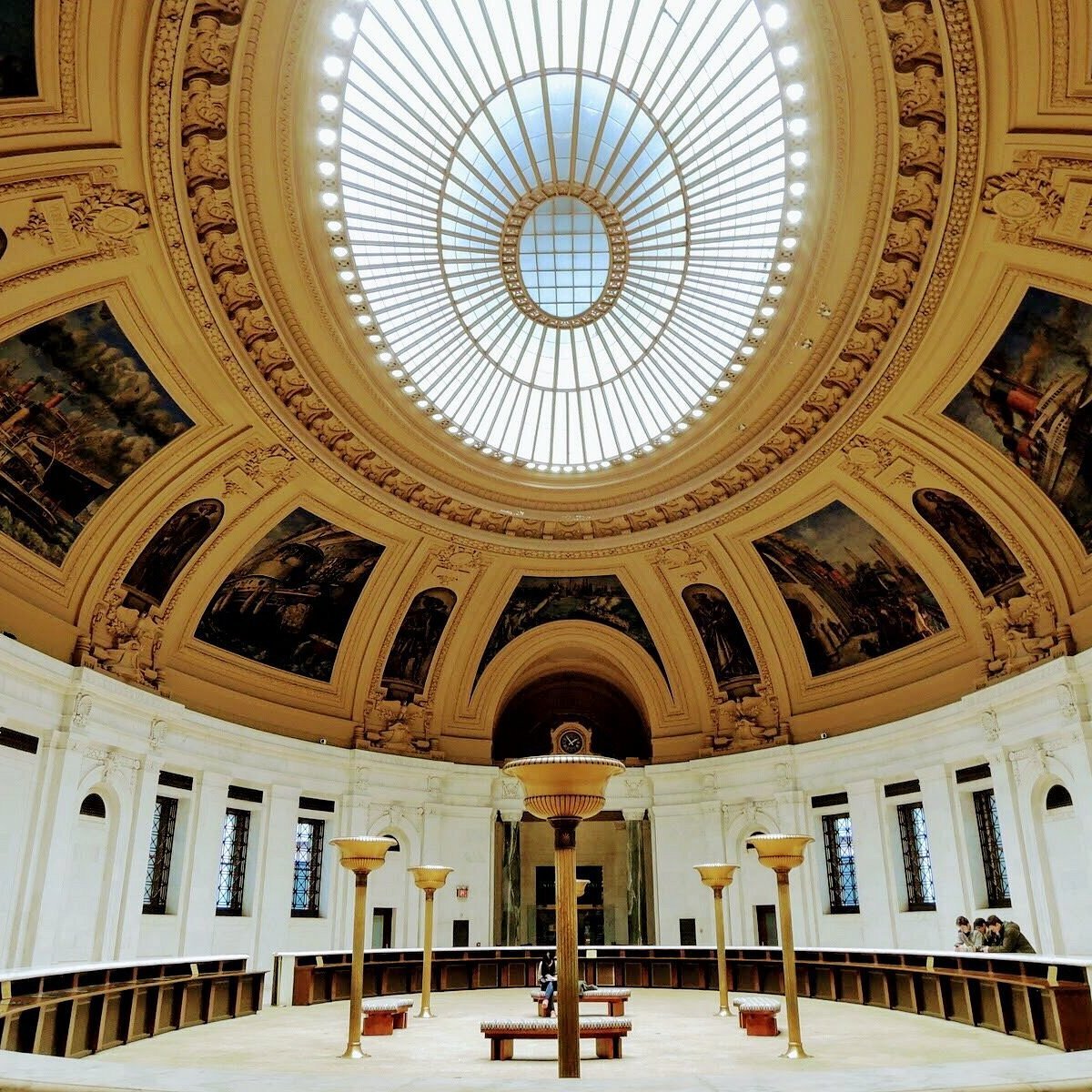 NYC (P) The US Customs House and Titanic History Tour (11:00 AM ...