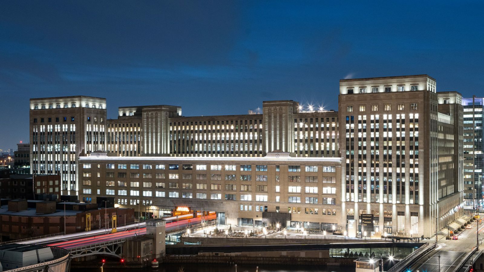 AMFP Chicago Networking Event: BEAR Lounge @Old Post Office - Events ...